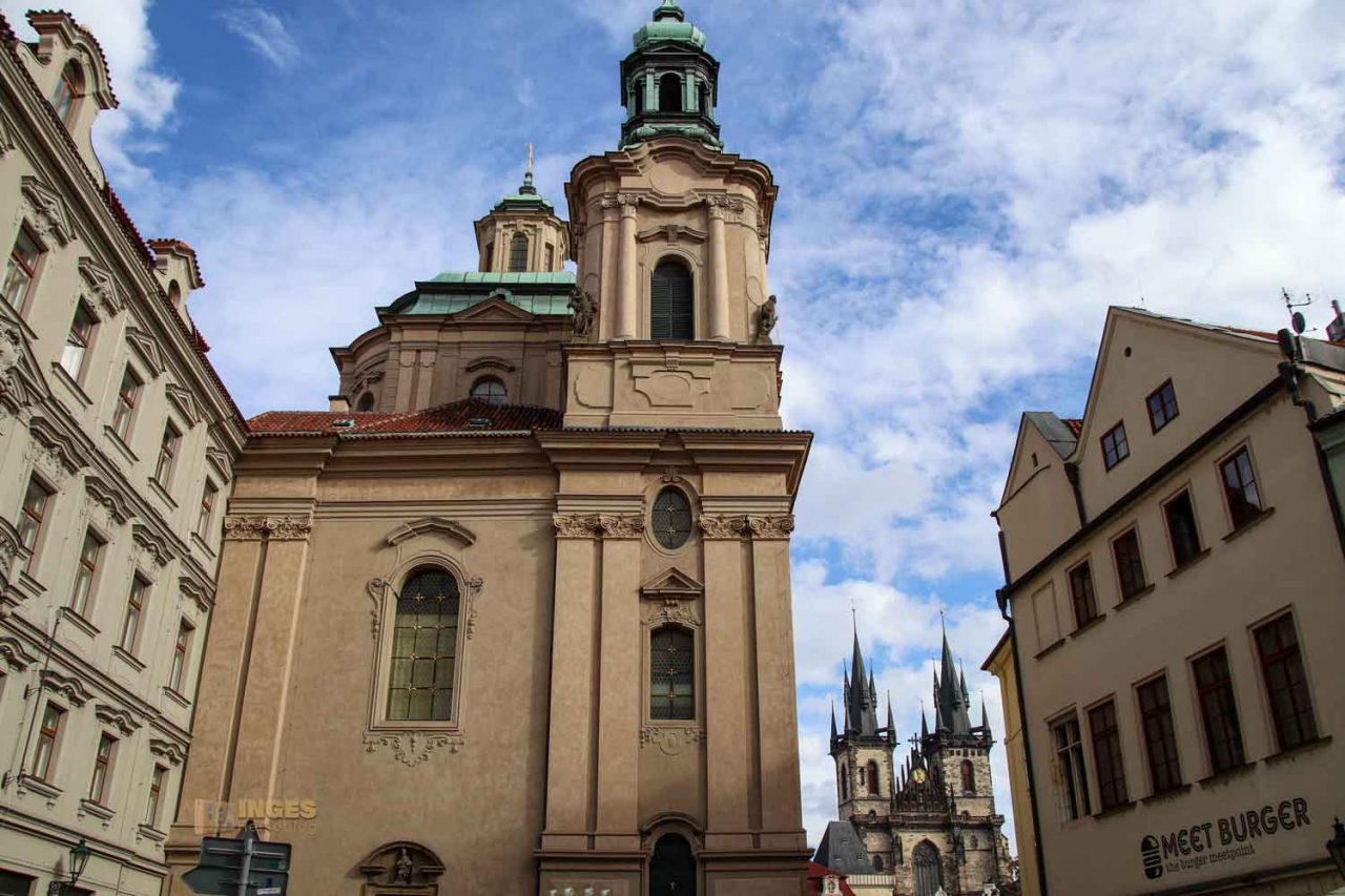In der St. Nikolaus-Kirche in der Prager Altstadt